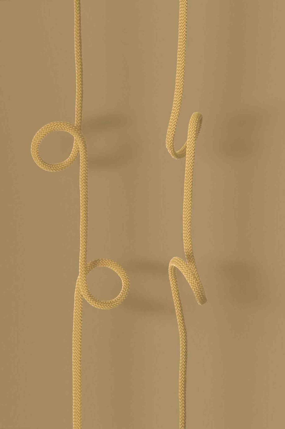 Hanging rope wardrobe | LOOP ROPE – PEPPERMINT